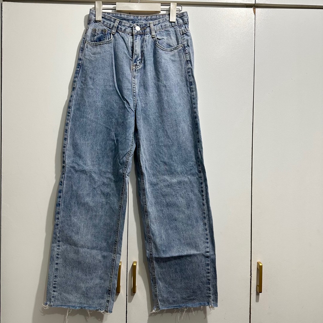Square Pants, Women's Fashion, Bottoms, Jeans on Carousell