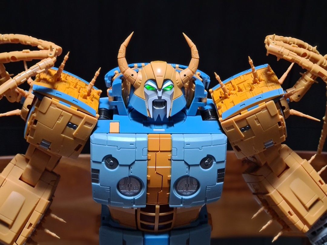 Transformers Studio cell 01 - not unicron, Hobbies & Toys, Toys & Games ...