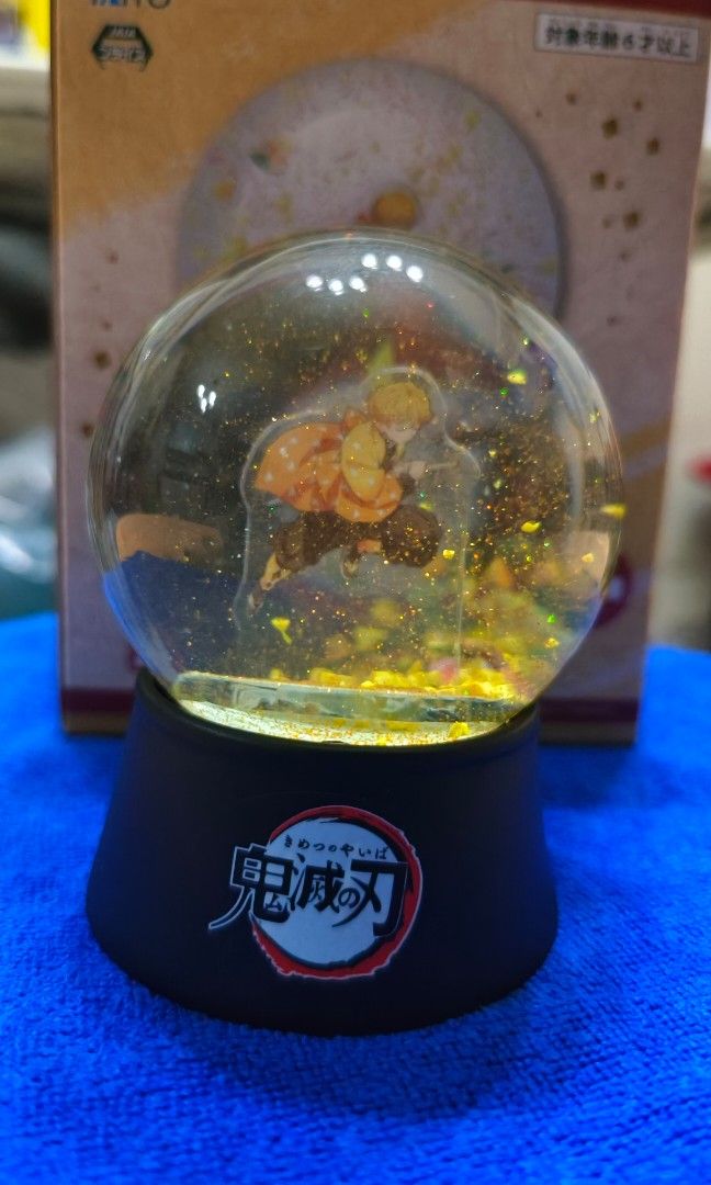Taito Demon slayer zenitsu snow globe bib, Hobbies & Toys, Toys & Games ...