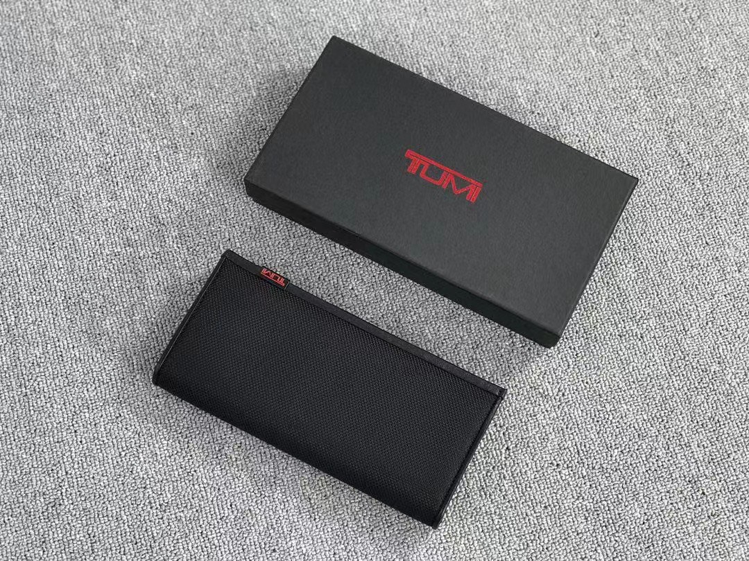 Tumi Long Wallet, Women's Fashion, Bags & Wallets, Wallets & Card ...