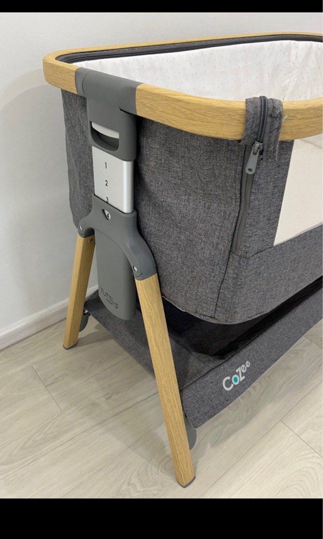 Tutti Bambini Cozee Bassinet, Babies & Kids, Baby Nursery & Kids ...