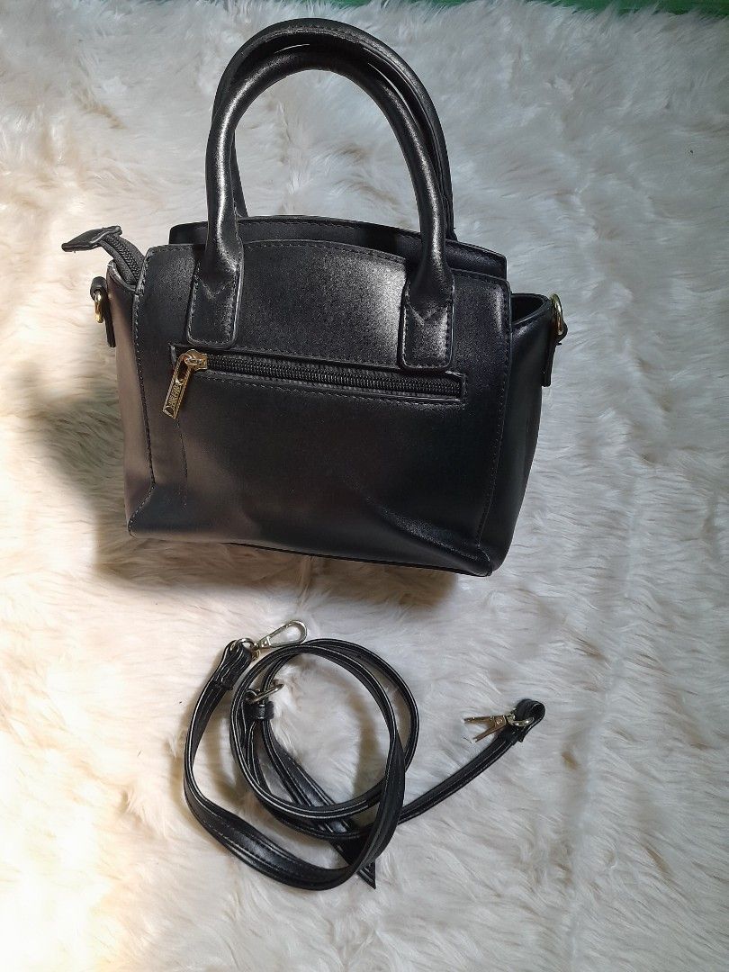 Ukay Ukay bag Dusto, Women's Fashion, Bags & Wallets, Cross-body Bags on Carousell