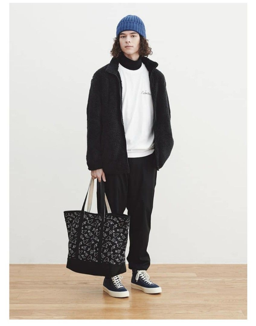 Uniqlo - Nise Akira Graphics white t-shirt, Men's Fashion, Tops & Sets ...