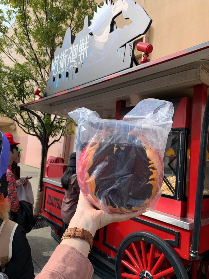 USJ Jujutsu Kaisen - Gojo Satoru Popcorn Bucket, Hobbies & Toys, Toys ...