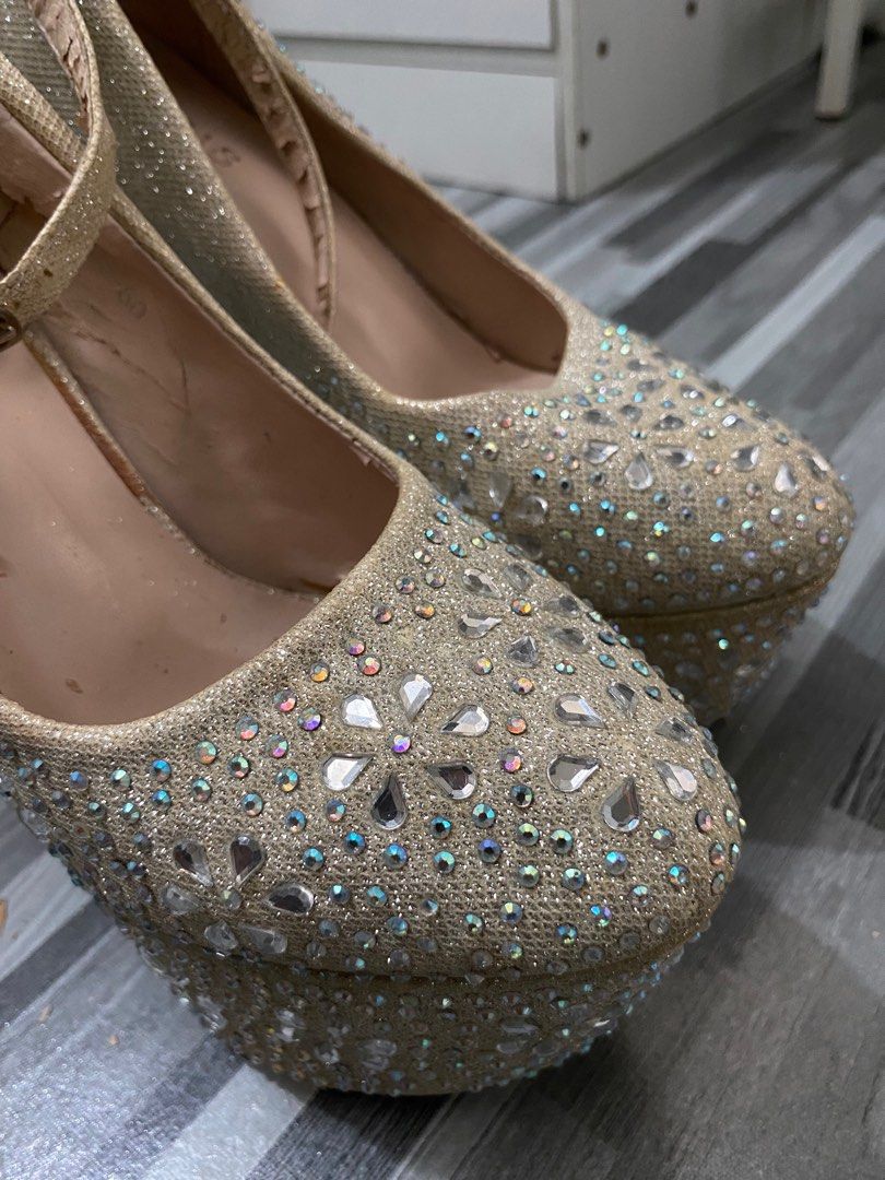 VENUS 7-inch Pageant heels, Women's Fashion, Footwear, Heels on Carousell