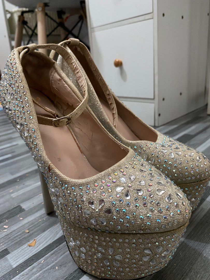 VENUS 7-inch Pageant heels, Women's Fashion, Footwear, Heels on Carousell