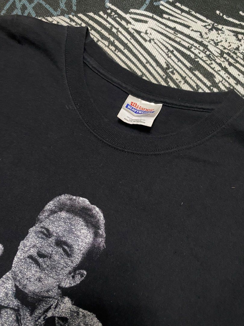 Vintage Johnny Cash Iconic Middle Finger Graphic Tee, Men's Fashion ...