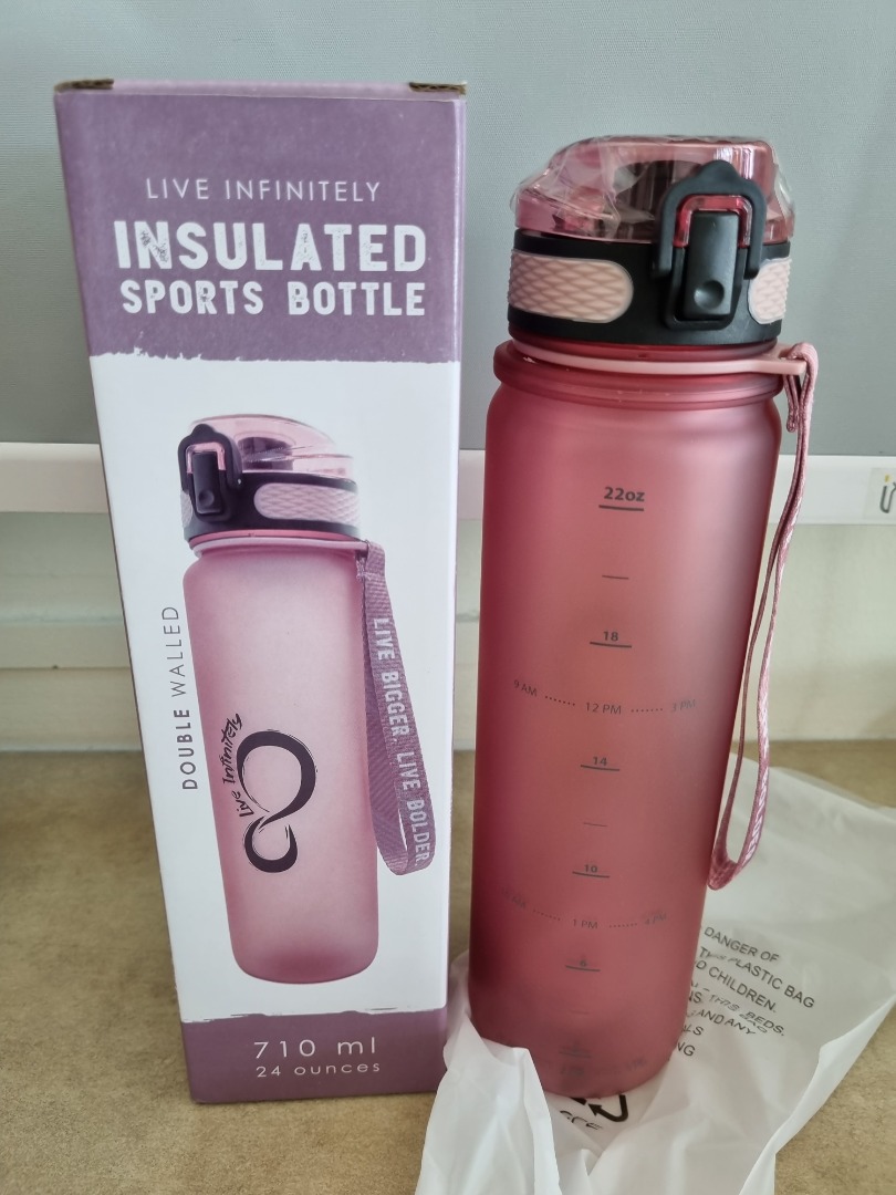 Water bottle BPA free 710ML, Everything Else on Carousell