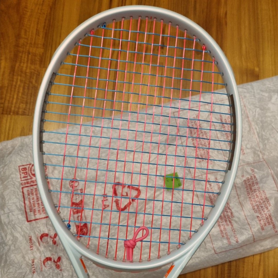 Wilson Shift V1 300 L3, Sports Equipment, Sports & Games, Racket & Ball ...