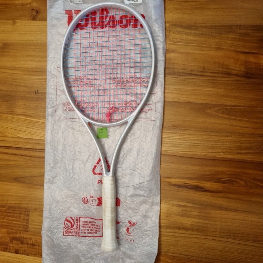 Wilson Shift V1 300 L3, Sports Equipment, Sports & Games, Racket & Ball ...
