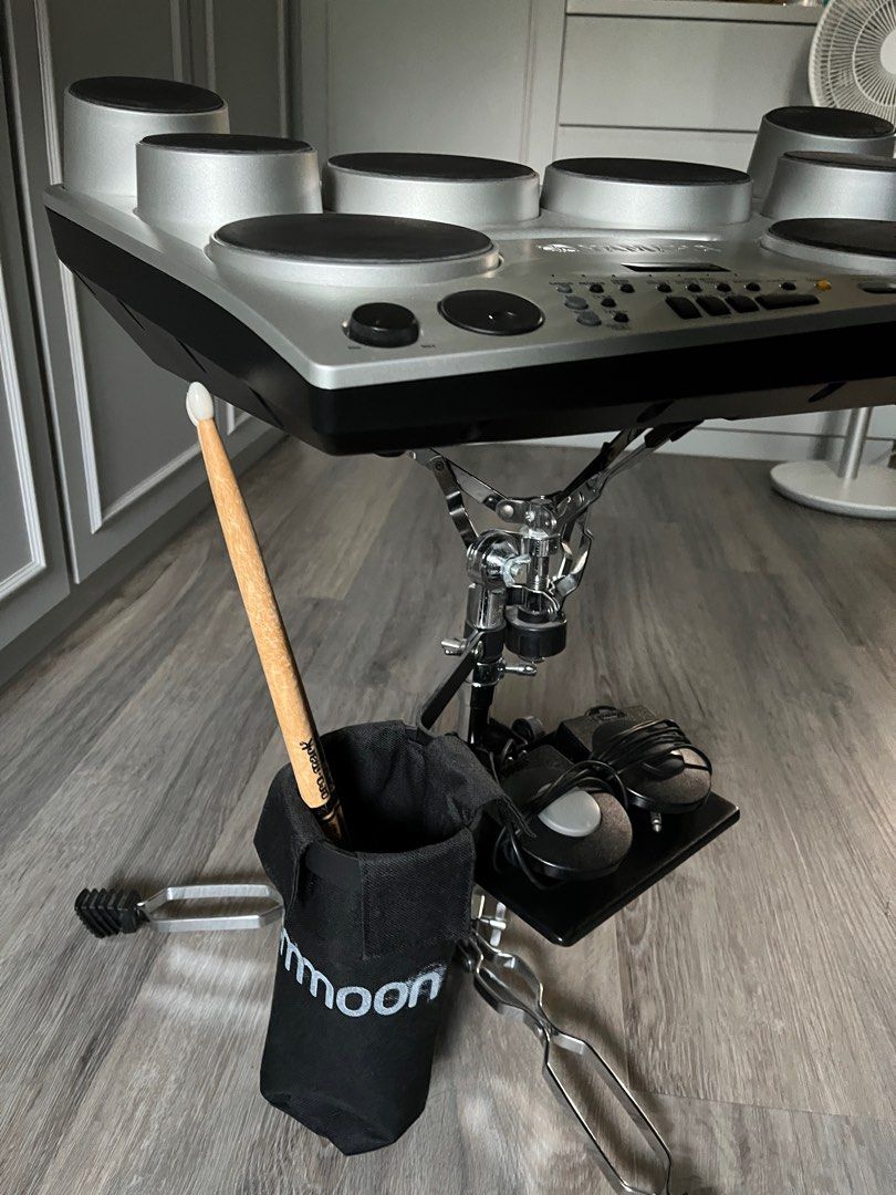 Yamaha DD65 (with stand and accessories), Hobbies & Toys, Music & Media ...