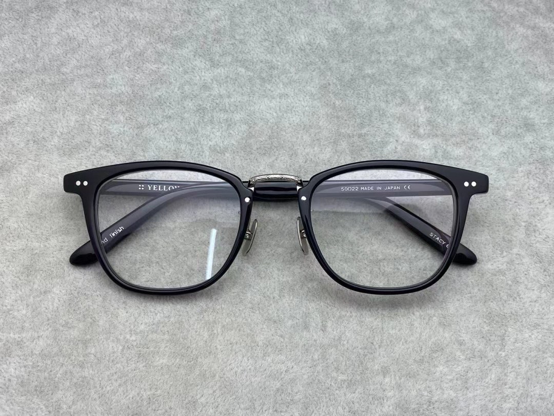 Yellow Plus Stacy on Carousell