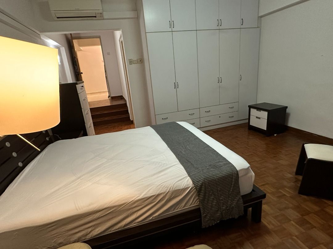 A Few Common Rooms & Pocket Room(1 Pax) Big Window, Aircon:2 Big Baths ...