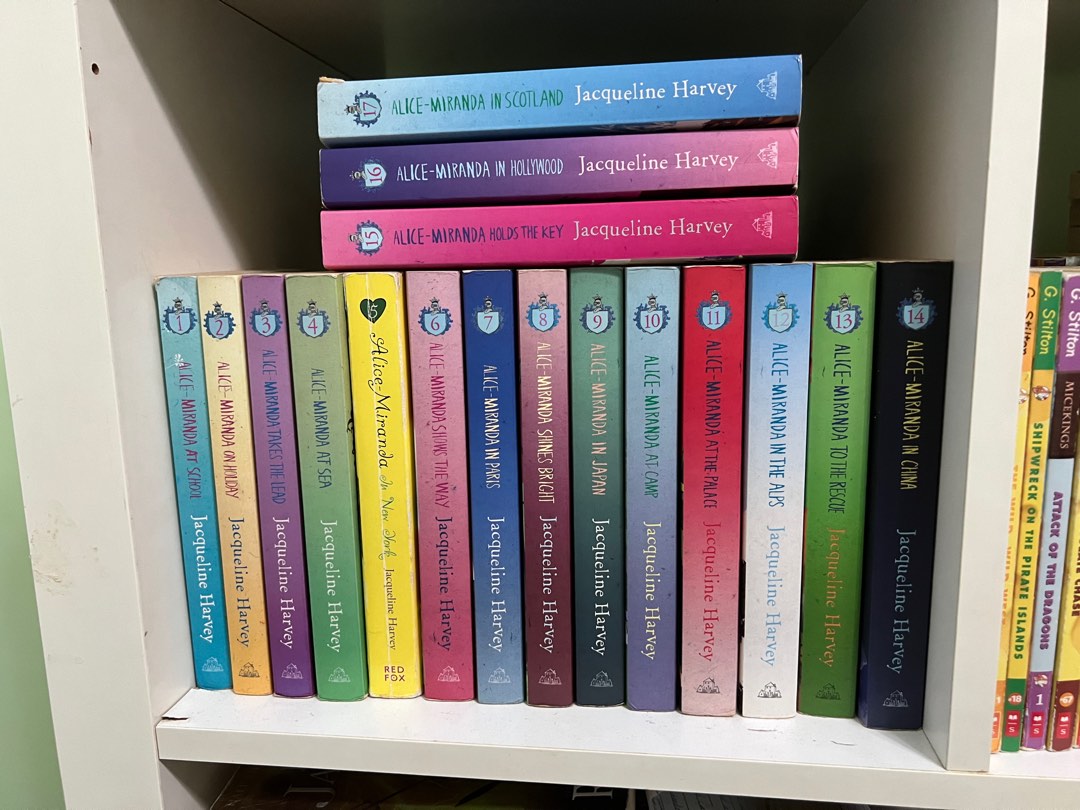 alice-miranda books 1-17, Hobbies & Toys, Books & Magazines, Fiction ...