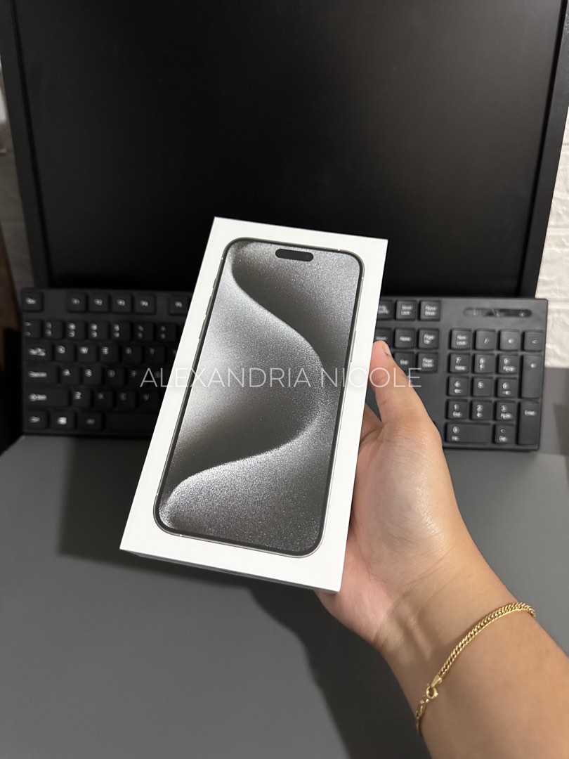 Brandnew Sealed iPhone 15 Pro Max 256 GB Factory Unlocked NTC White ...