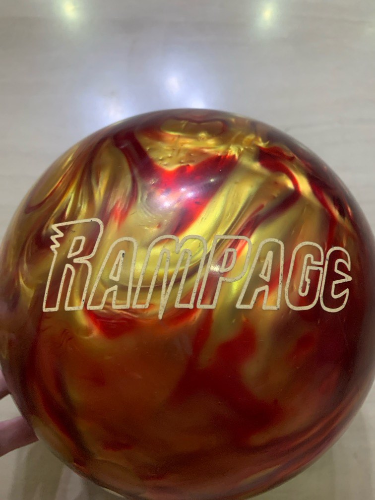 Brunswick BVP Rampage 14 Lbs Bowling ball, Sports Equipment, Sports ...