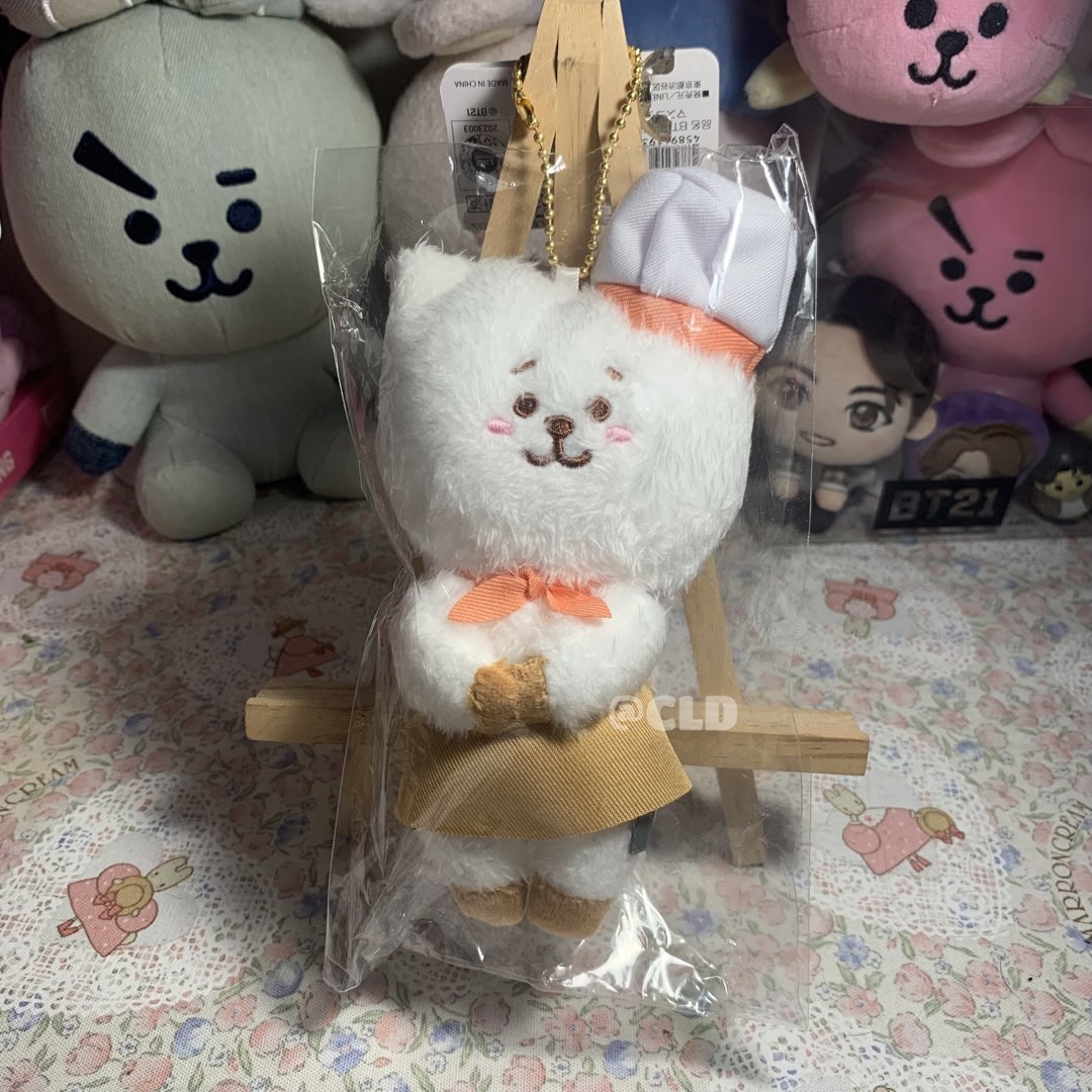 Bt21 RJ chef bagcharm, Hobbies & Toys, Memorabilia & Collectibles, K ...