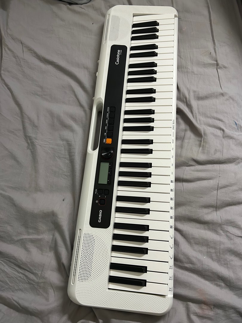 Casio keyboard - casiotone CT-5200, Hobbies & Toys, Music & Media ...