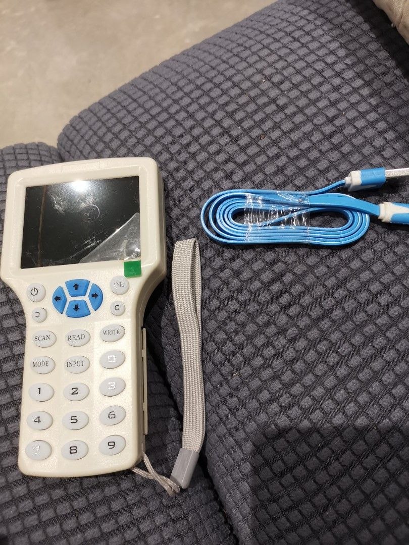 Clone Card Reader Machine, Mobile Phones & Gadgets, Mobile & Gadget ...