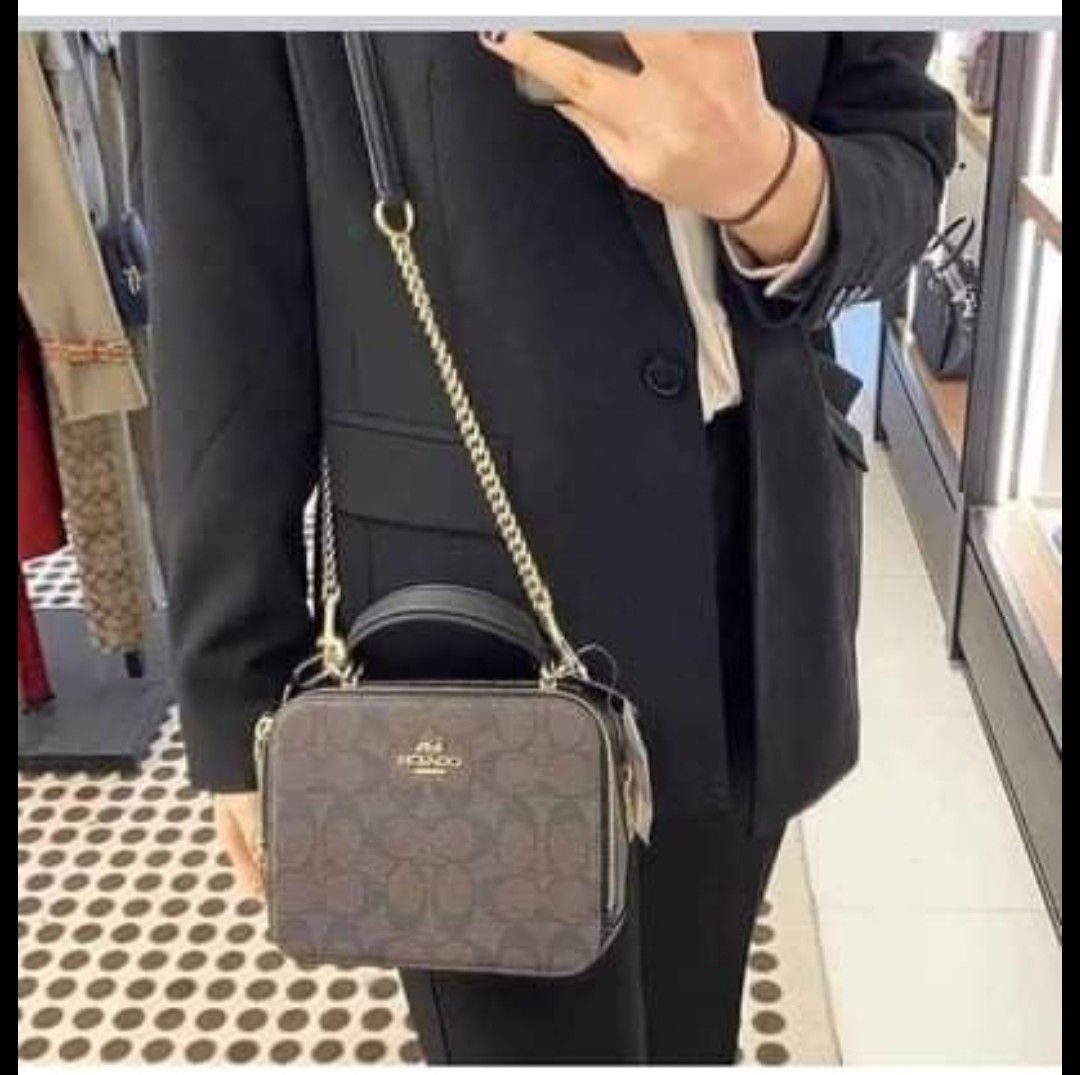Coach Box Type Bag, Women's Fashion, Bags & Wallets, Shoulder Bags on ...
