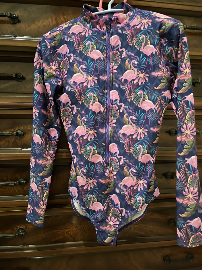 cococabana, Women's Fashion, Swimwear, Rash guard on Carousell