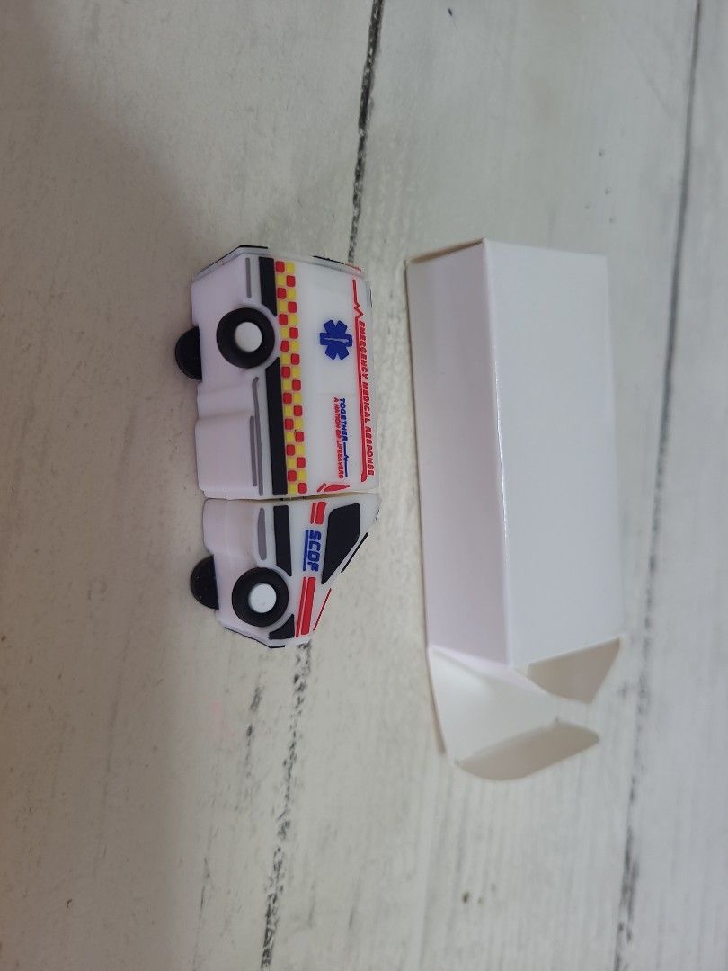 Cute SG SCDF Rubber Ambulance Thumbdrive, Computers & Tech, Parts ...