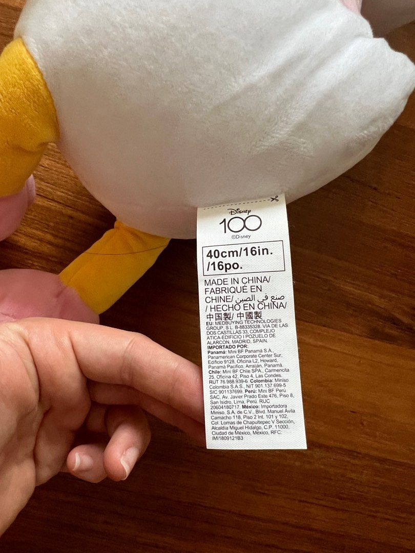 Daisy Duck plushie soft toy miniso, Hobbies & Toys, Toys & Games on ...