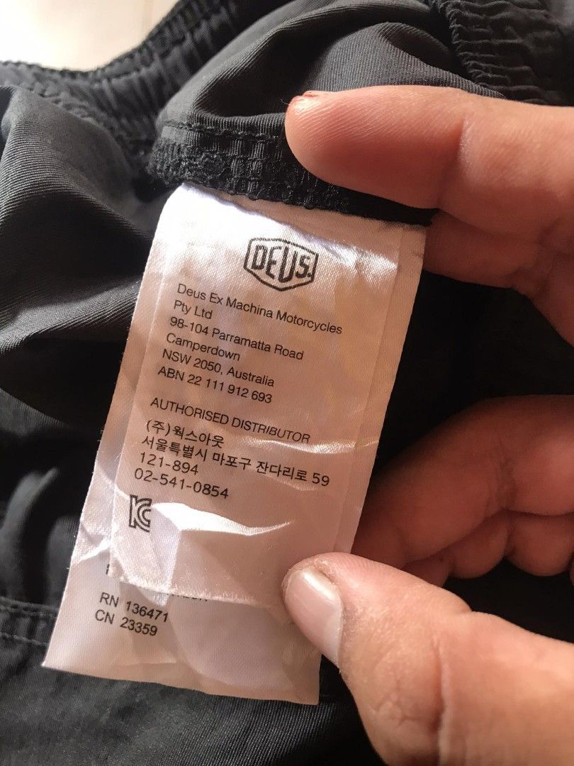 Deus short, Men's Fashion, Bottoms, Shorts on Carousell