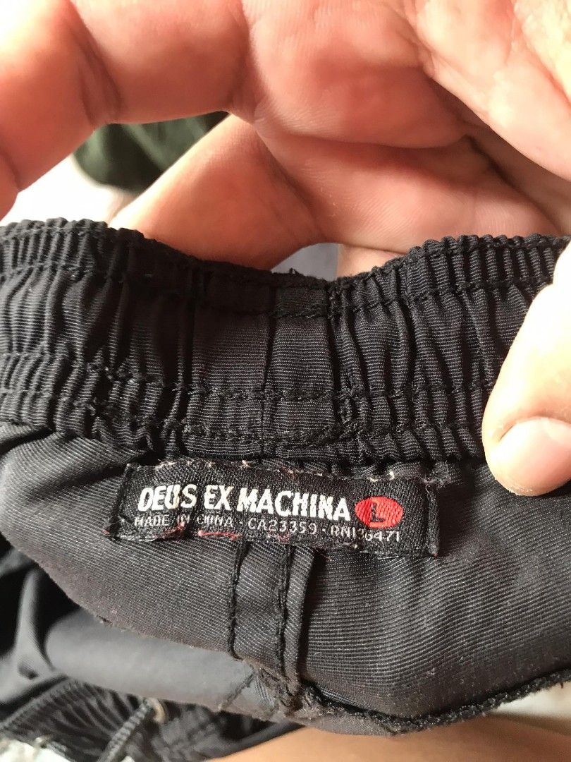 Deus short, Men's Fashion, Bottoms, Shorts on Carousell