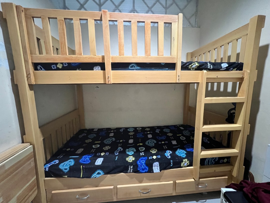 Double Deck and Queen Size Bed For Sale, Furniture & Home Living, Furniture, Bed Frames ...