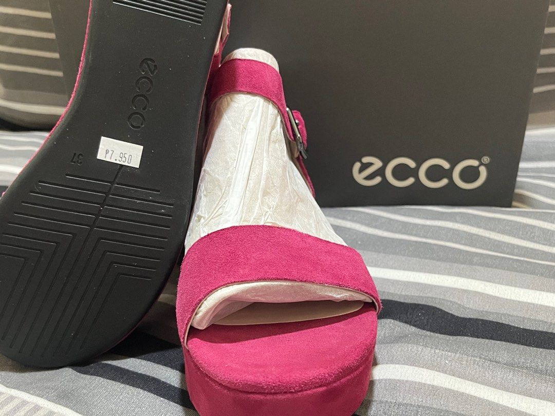 ECCO Elevate Plateau Sandal, Women's Fashion, Footwear, Sandals on Carousell