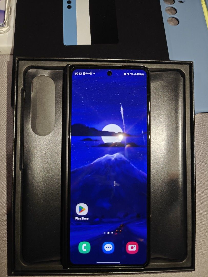Galaxy Z Fold 5 Cream 1 TB, Mobile Phones & Gadgets, Mobile Phones ...