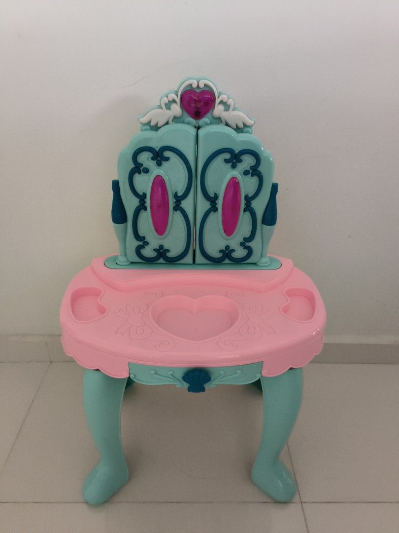 Girls Toy Kids Dressing Table (preloved), Hobbies & Toys, Toys & Games ...