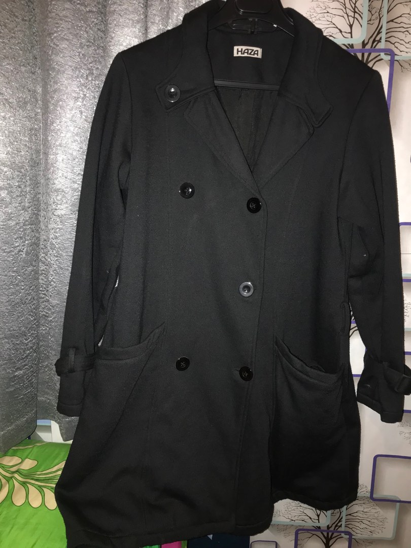 Coat hitam by Haza, Fesyen Wanita, Pakaian Wanita, Baju Luaran di Carousell