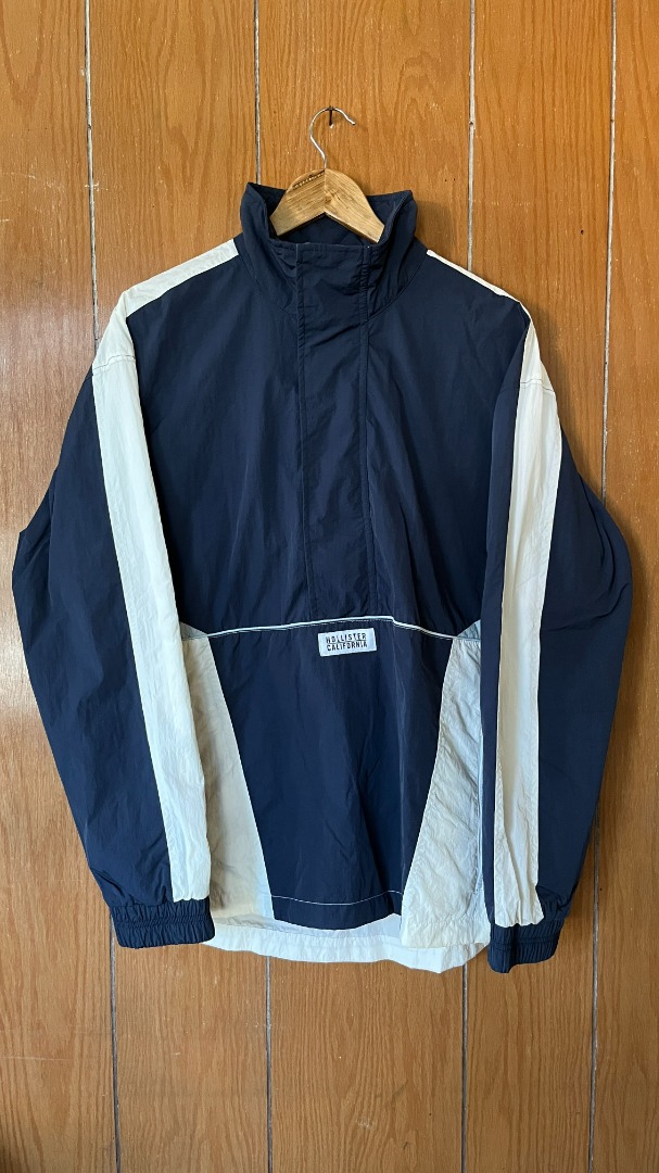 Hollister Wind Braker, Men's Fashion, Coats, Jackets and Outerwear on ...