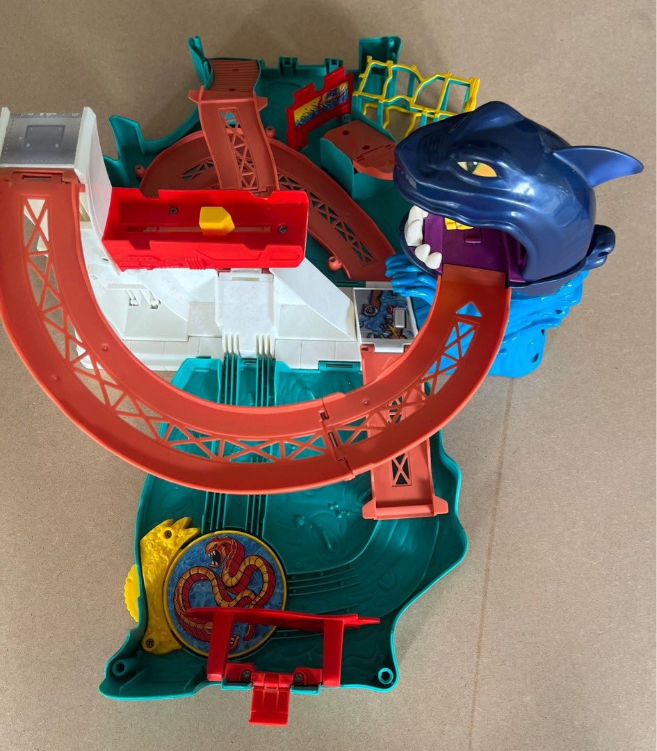 Hot Wheels stuff/bundle, Hobbies & Toys, Toys & Games on Carousell