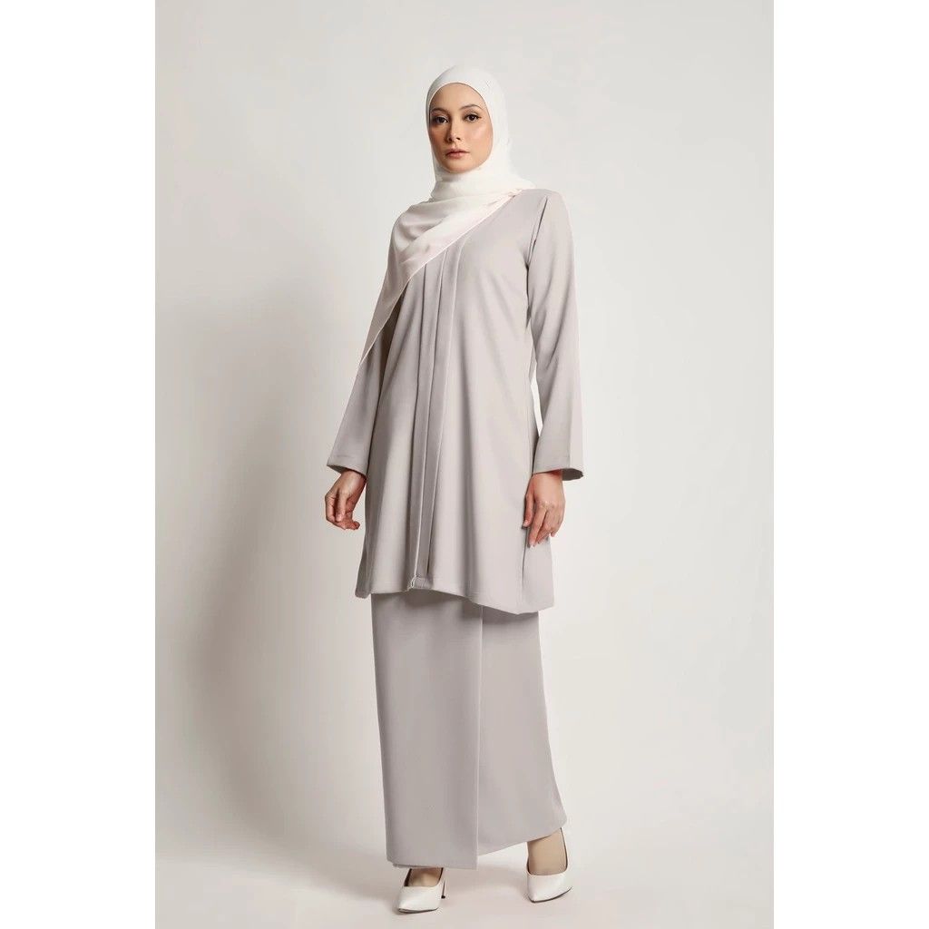 Inhanna Nona Kebarung, Women's Fashion, Muslimah Fashion, Baju Kurung ...