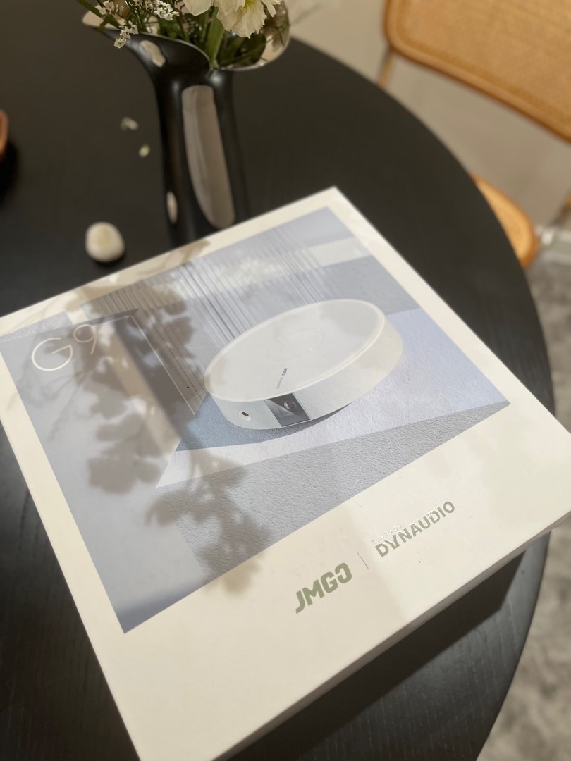 JMGO Projector with Stand, TV & Home Appliances, TV & Entertainment ...