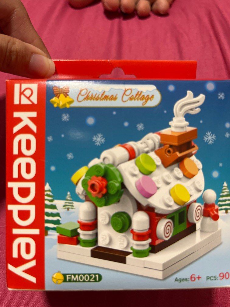 Authentic Keeppley Christmas Cottage FM0021, Hobbies & Toys, Toys ...
