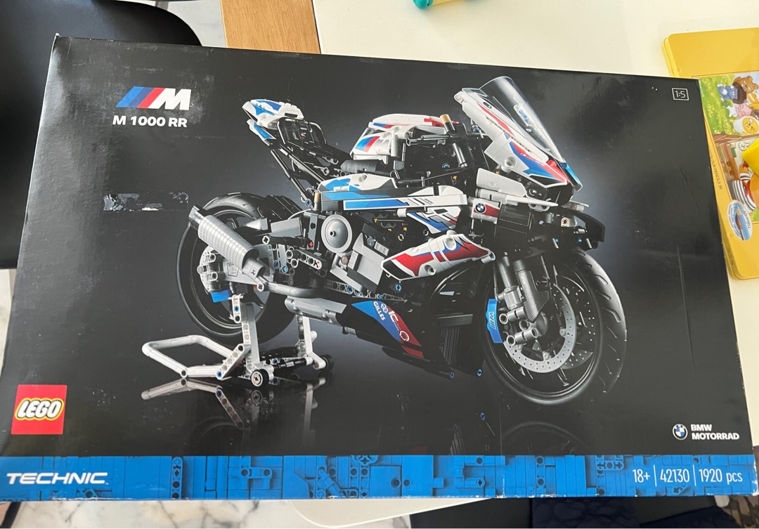 Lego 42130 BMW M1000RR, 興趣及遊戲, 玩具 & 遊戲類 - Carousell