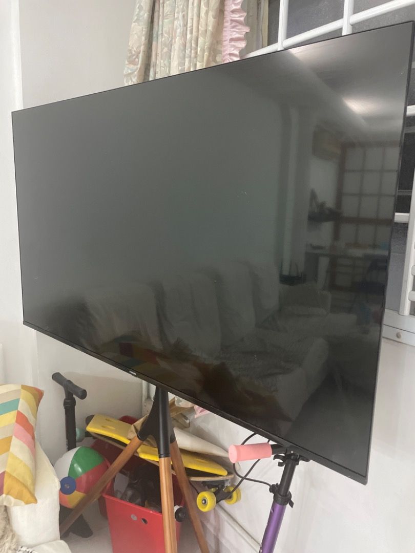 Lightly used Xiaomi 58 inch TV for sale - includes the easel TV stand ...