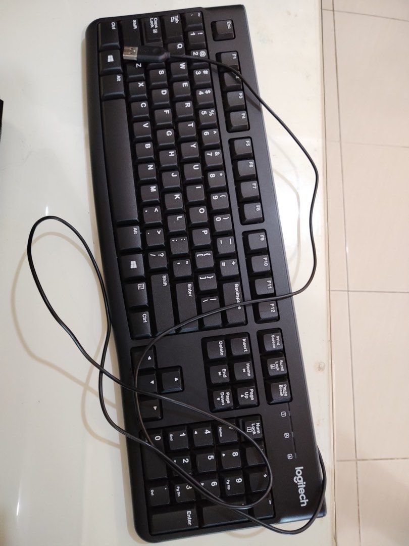 Logitech Keyboard Computers And Tech Parts And Accessories Computer Keyboard On Carousell