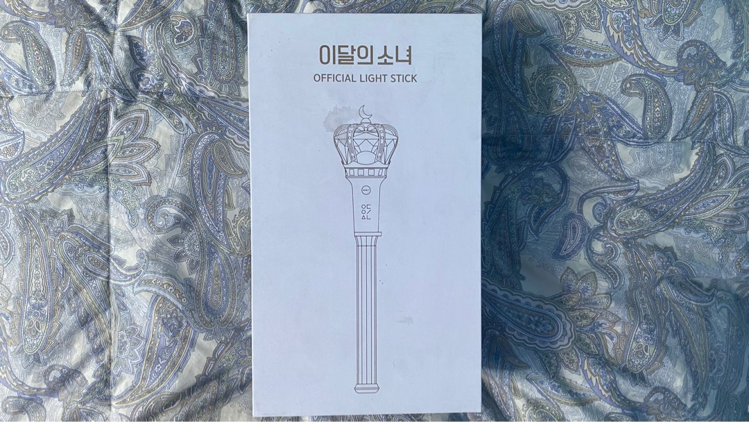 LOONA Official Lightstick, Hobbies & Toys, Memorabilia & Collectibles ...