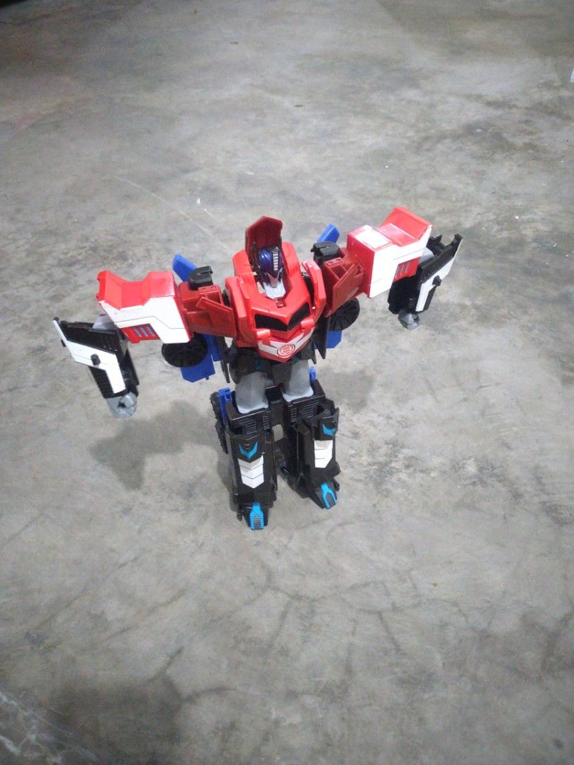 Mainan Robot Transformers Besar, Toys & Collectibles, Mainan di Carousell