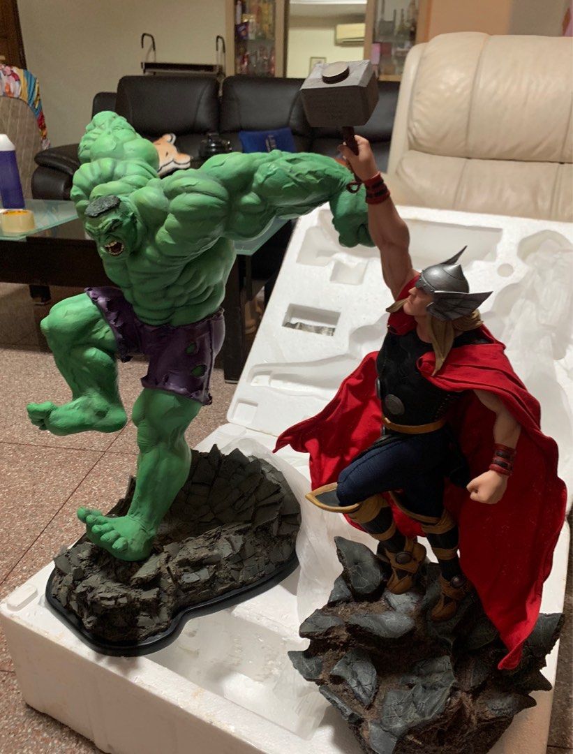 Marvel Hulk Comiquette Statue Exclusive Sideshow Collectibles, Hobbies ...