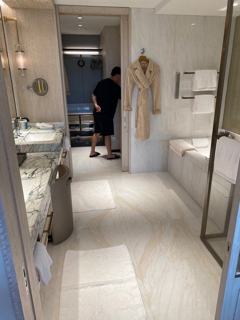 MBS - marina bay sands NEW renovated premier room 2 nights DECEMBER ...