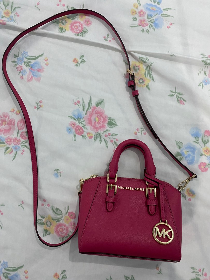 Michael kors small size bag, Women's Fashion, Bags & Wallets, Cross ...