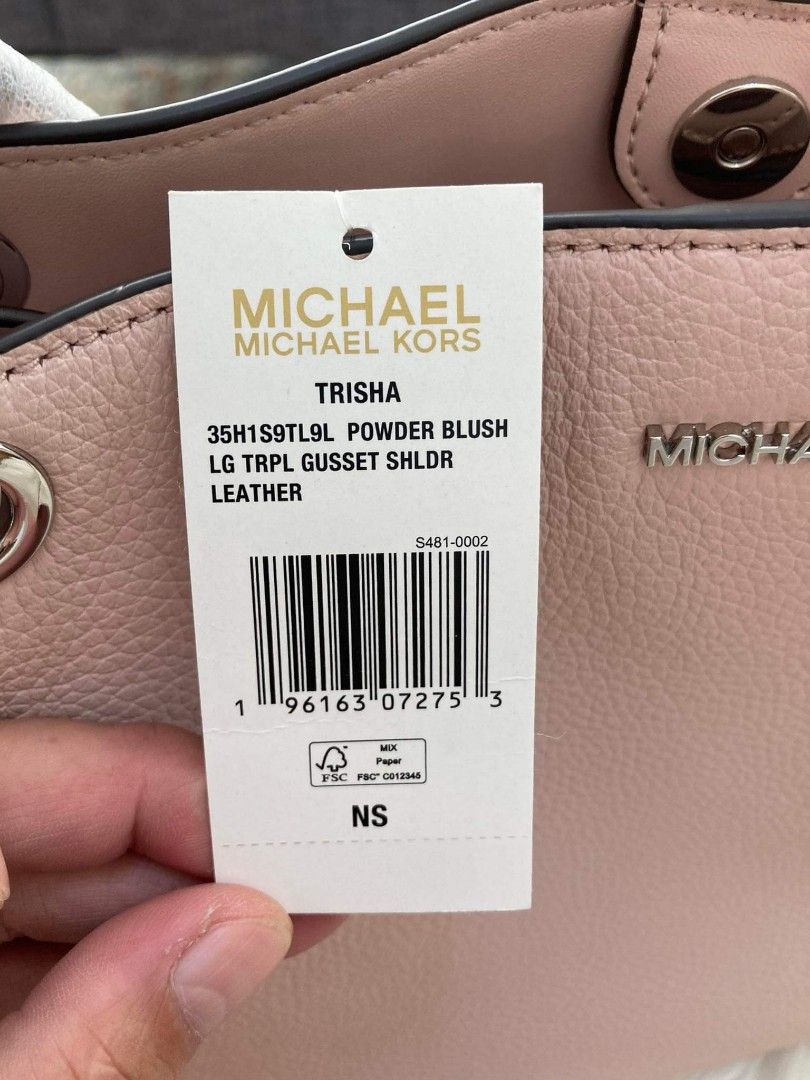 MK trisha Large Tote, Women's Fashion, Bags & Wallets, Tote Bags on Carousell