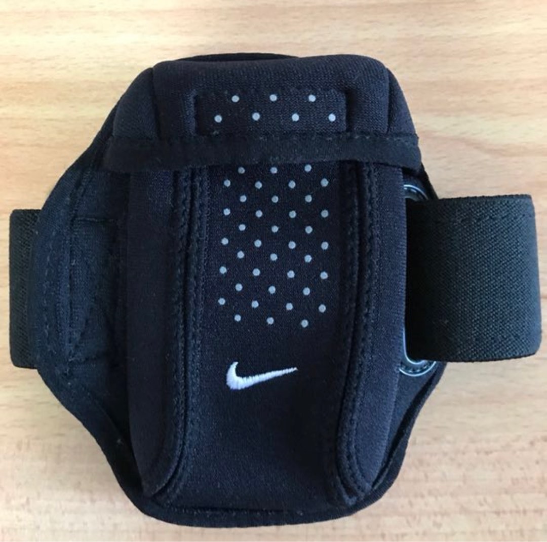 Nike arm pouch, Sports Equipment, Other Sports Equipment and Supplies ...