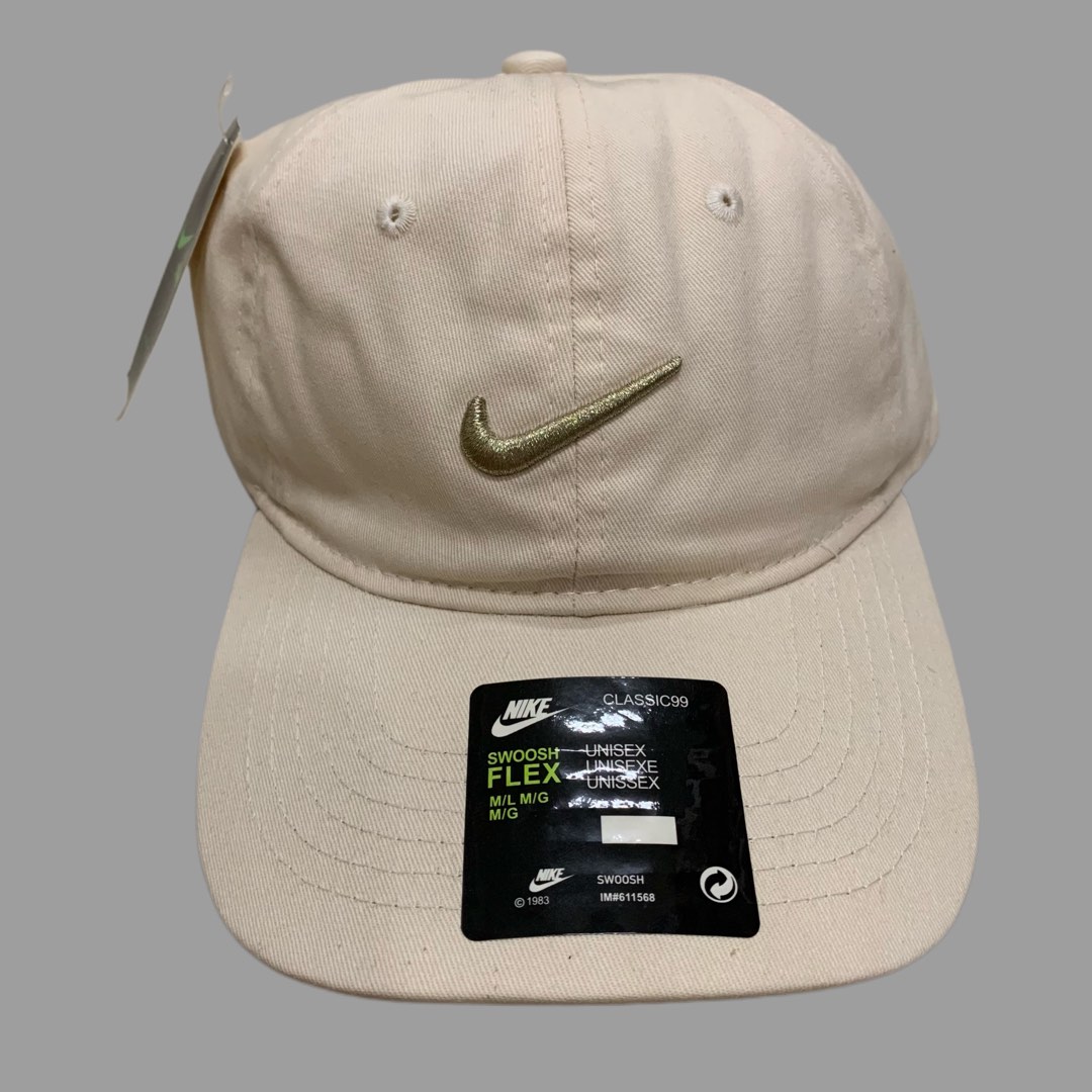 Nike Cap, Men's Fashion, Watches & Accessories, Caps & Hats on Carousell